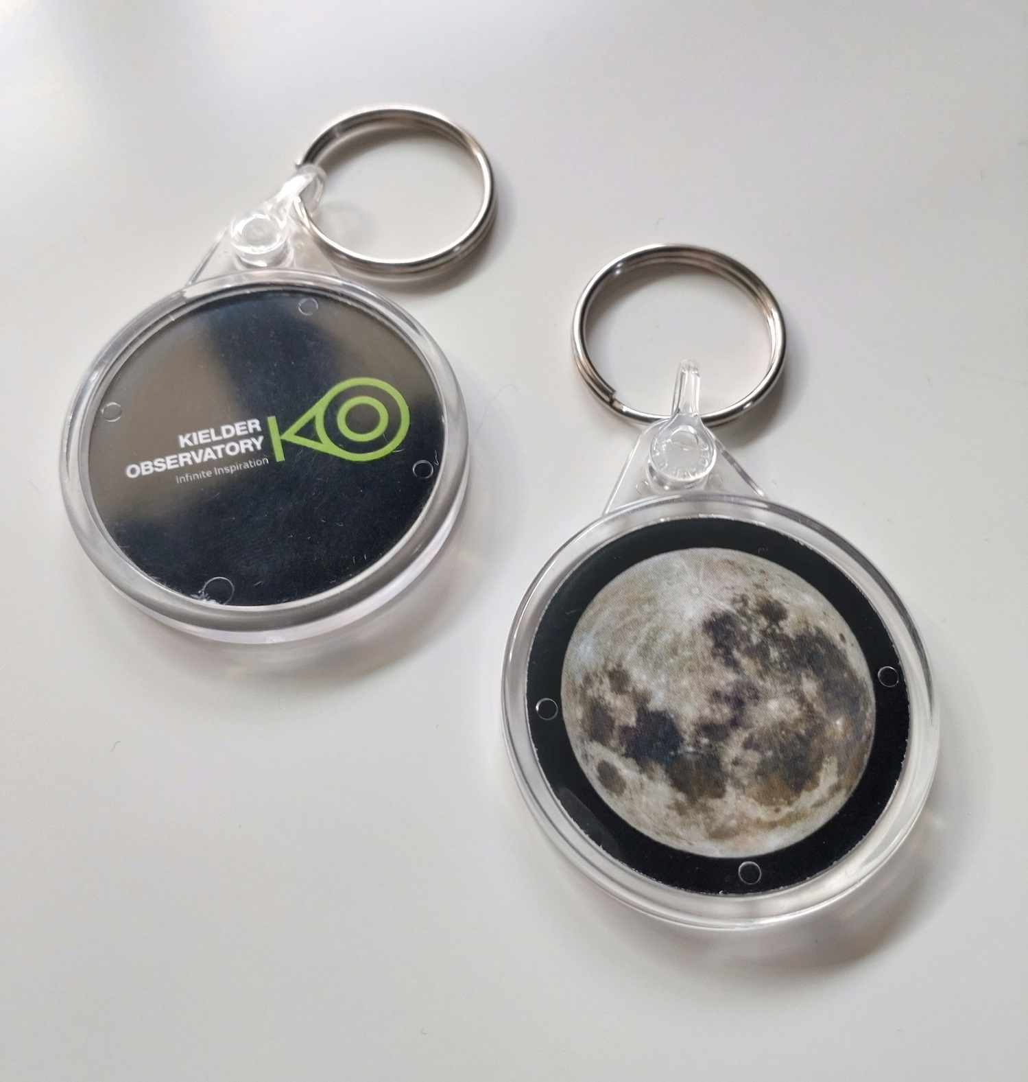 Gift Shop : Moon Keyring